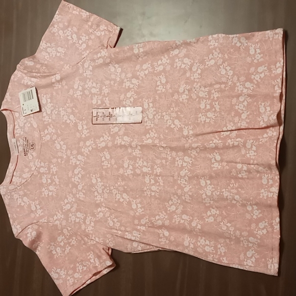 Basic Editions | Tops | Basic Editions Relaxed Fit Pink Tee W Flowers L ...